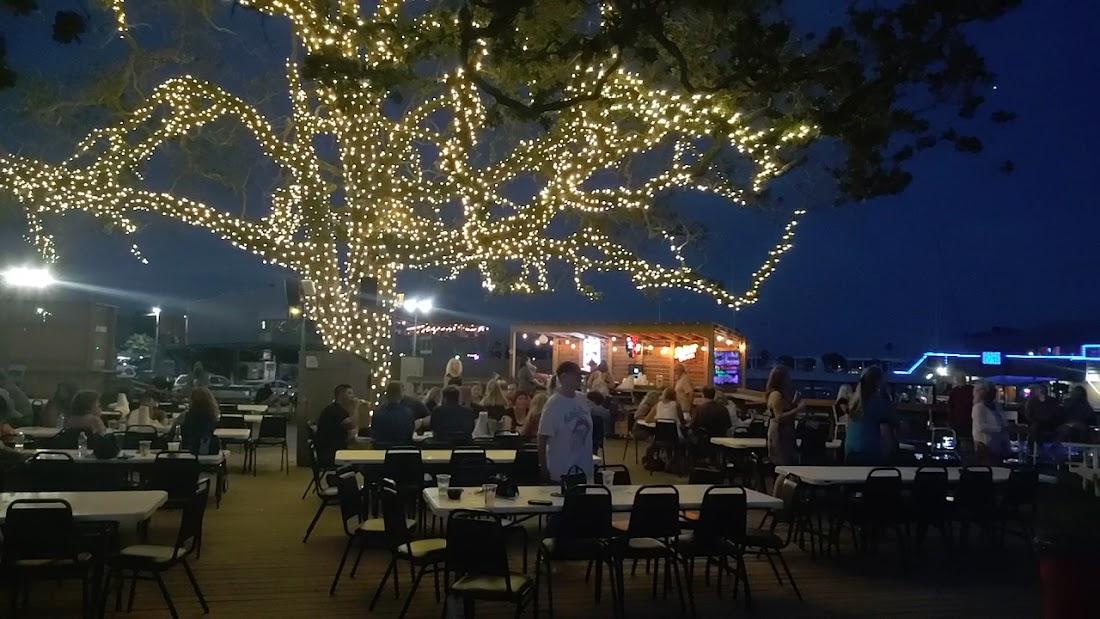 Barge 295 - Bar & grill in Seabrook, TX