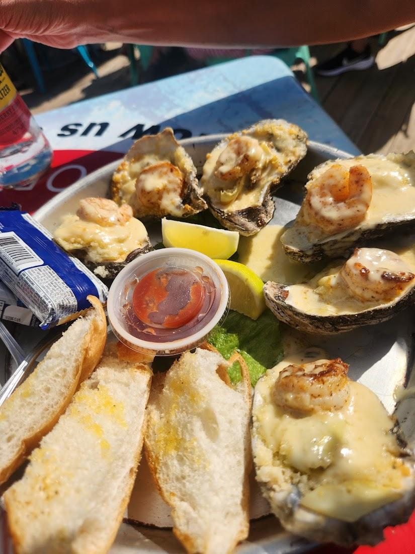 Barge 295 - Bar & grill in Seabrook, TX